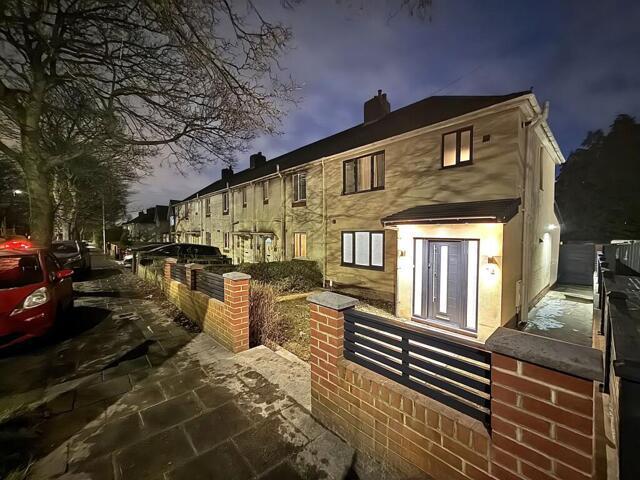 3 Bedroom House Newcastle Newcastle Upon Tyne LS98765891