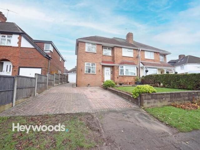 3 Bedroom House Newcastle Under Lyme Staffordshire N/A 88038067