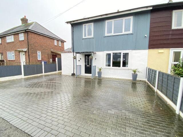 3 Bedroom House Newcastle Under Lyme Staffordshire ST5 8QB 88120795