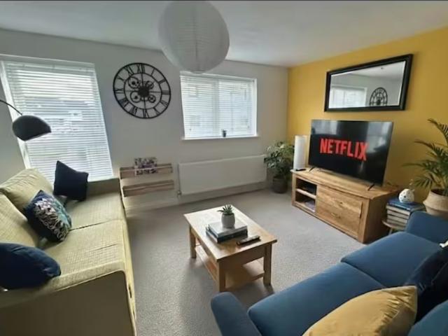 3 Bedroom House Newcastle Upon Tyne Newcastle Upon Tyne 96986137