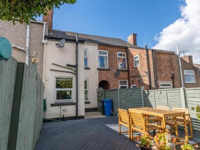 3 Bedroom House Newbold Derbyshire 98930373