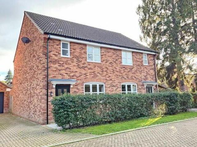 3 Bedroom House Newbury West Berkshire 98263009
