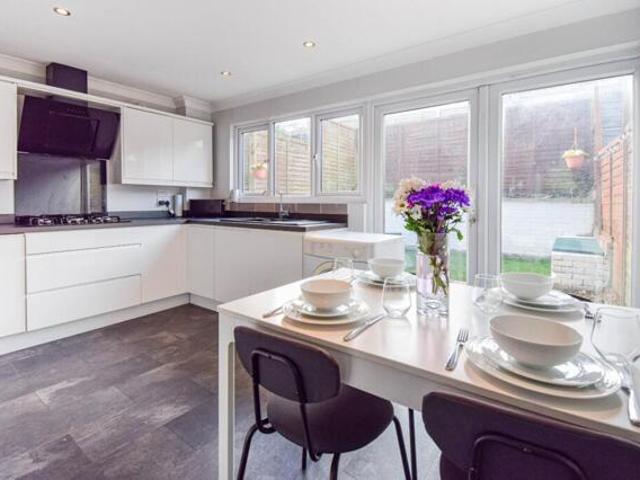 3 Bedroom House Newbury West Berkshire 101168189