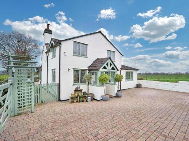 3 Bedroom House Newport Telford And Wrekin 100733695