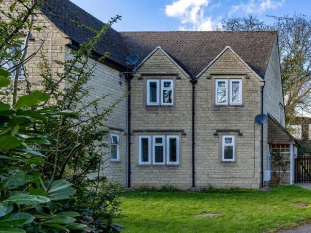 3 Bedroom House Neston Wiltshire LS101025607