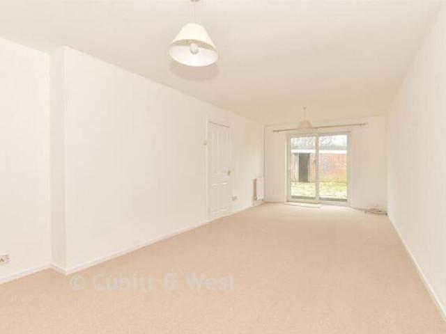 3 Bedroom House Southwater West Sussex 100366457