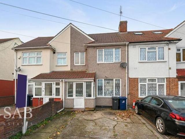 3 Bedroom House Southall Greater London 98577872
