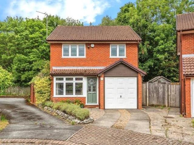 3 Bedroom House Southampton Hampshire LS101931445