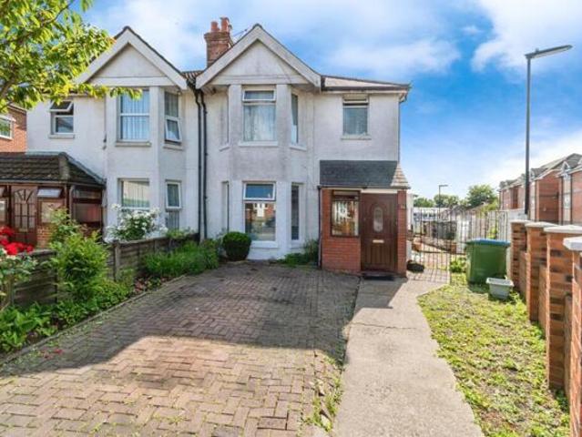 3 Bedroom House Southampton Southampton 99237346