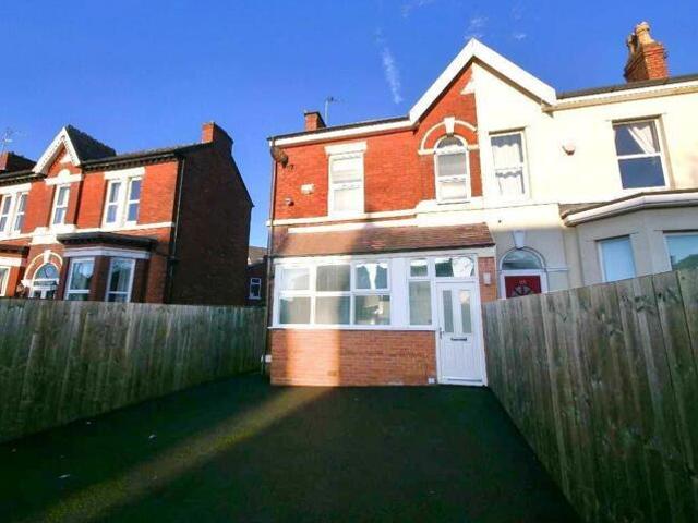 3 Bedroom House Southport Sefton 100786448