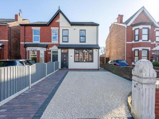 3 Bedroom House Southport Sefton 100263193