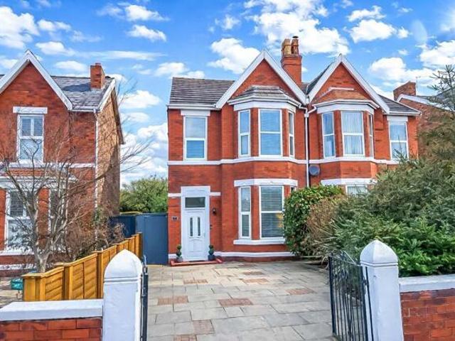 3 Bedroom House Southport Sefton LS100342806