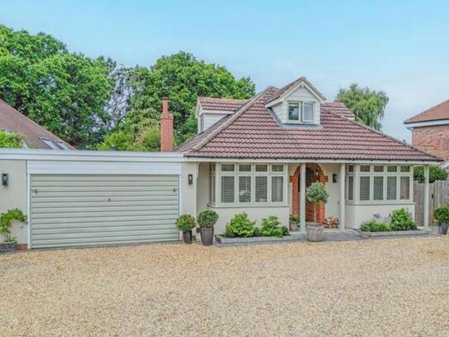 3 Bedroom House Solihull Solihull 100854883