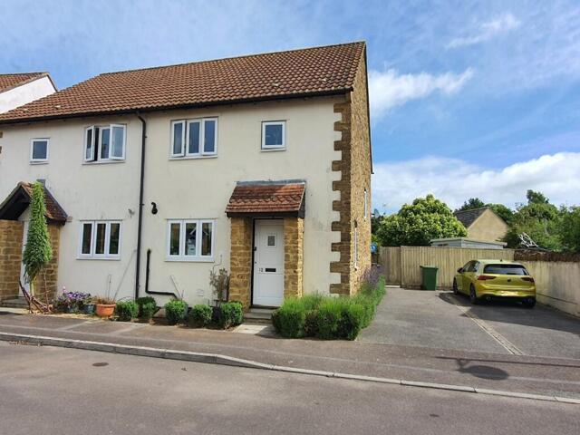 3 Bedroom House Somerset Somerset 95026545