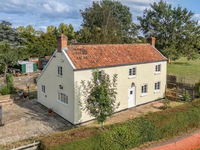 3 Bedroom House Somerset Somerset LS98765827