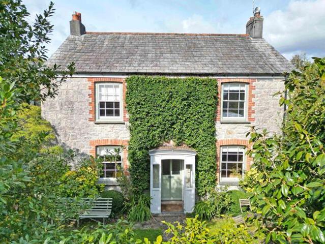 3 Bedroom House Saint Austell Cornwall 98204659