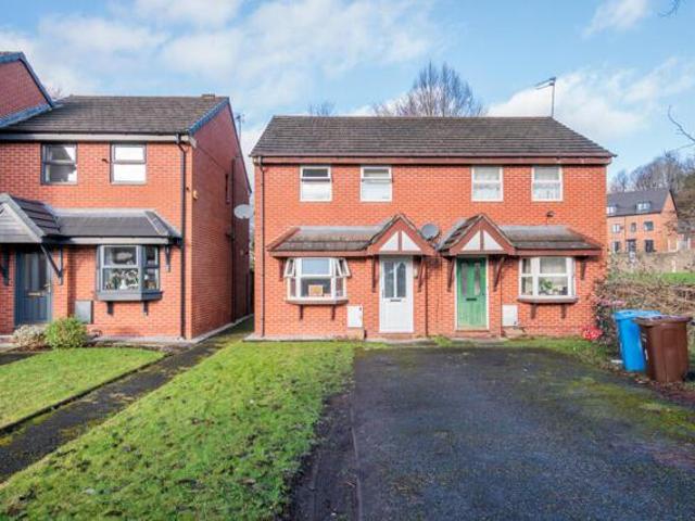 3 Bedroom House Salford Salford LS100540717