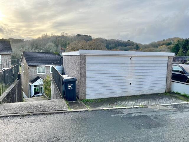 3 Bedroom House Saltash Cornwall 98262699