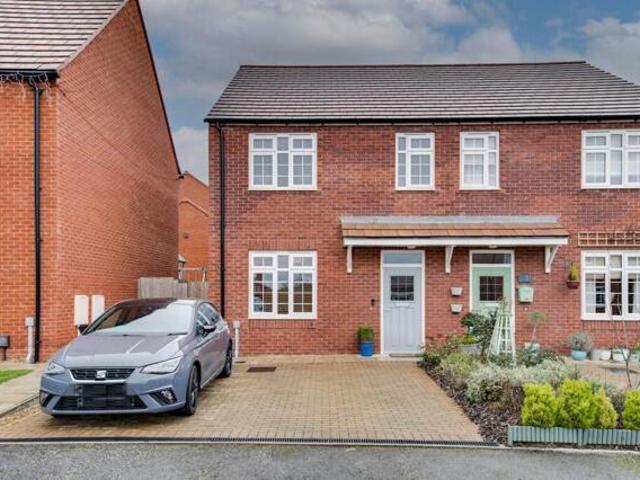3 Bedroom House Sandbach Cheshire East 100953576