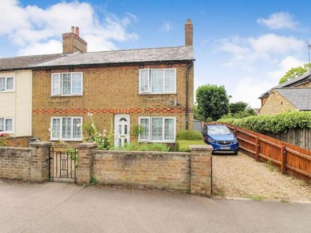 3 Bedroom House Sandy Central Bedfordshire 99029155