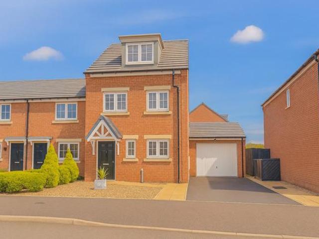 3 Bedroom House Seaham County Durham LS99895102