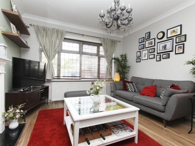 3 bedroom house semi detached