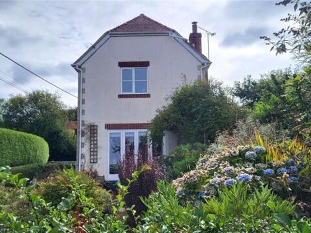 3 Bedroom House Shaftesbury Dorset LS100316896