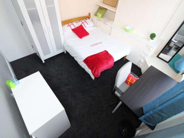 3 Bedroom House Share