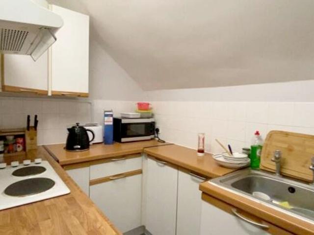 3 bedroom house share for rent in Cowley Road, Oxford, OX4