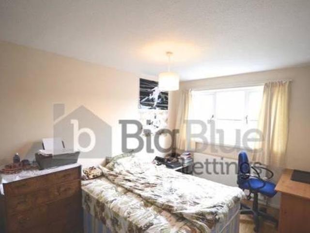 3 bedroom house share for rent in Consort View Leeds West Yorkshire LS3