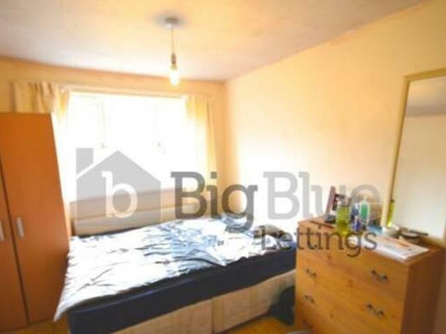 3 bedroom house share for rent in Consort View Leeds West Yorkshire LS3