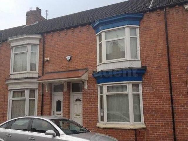 3 bedroom house share for rent in Gresham Road TS1