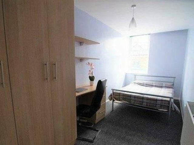 3 bedroom house share for rent in Ecclesall Road S11