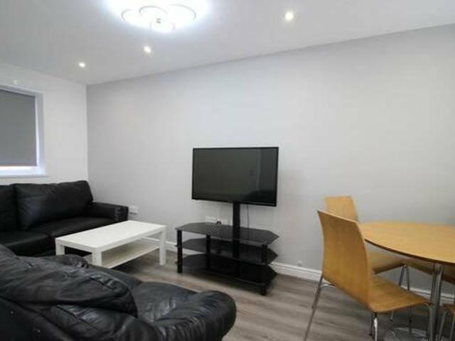3 bedroom house share for rent in Howden Place Leeds West Yorkshire LS6
