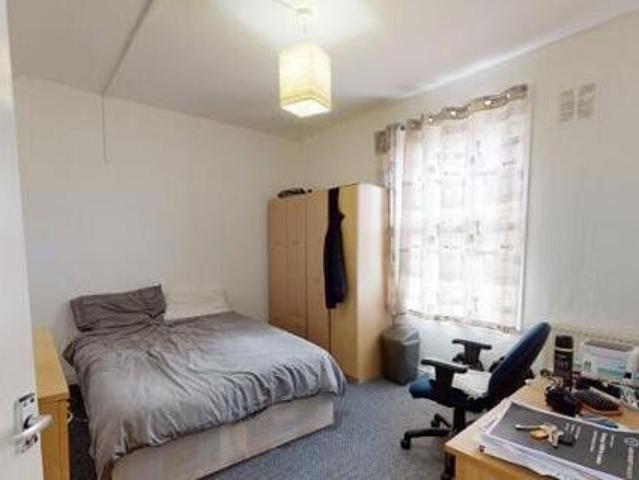3 Bedroom House Share For Rent In Headingley