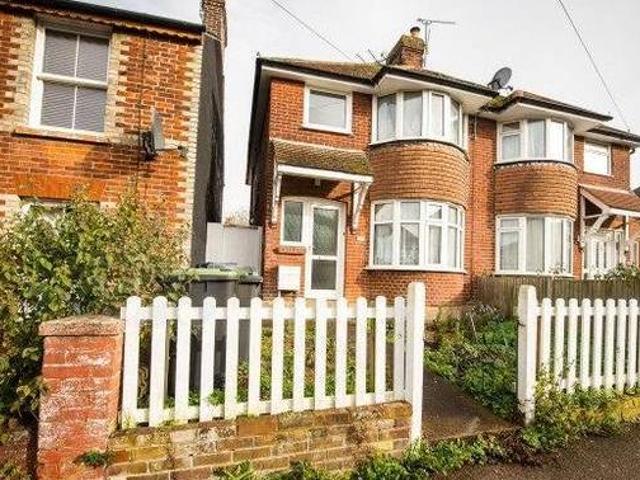 3 bedroom house share for rent in Heaton Road CT1