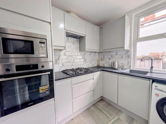 3 bedroom house share for rent in Hertford Road, Manchester M9
