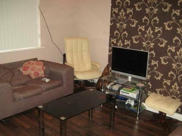 3 bedroom house share for rent in Mayville Road Leeds West Yorkshire LS6