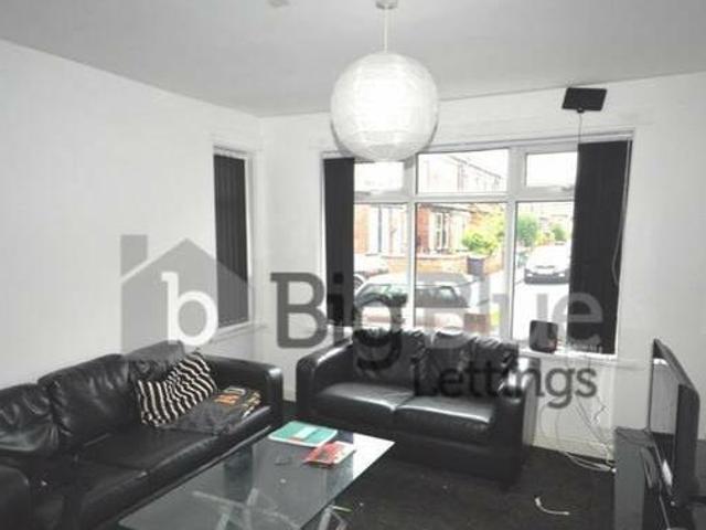 3 bedroom house share for rent in Mayville Terrace Leeds West Yorkshire LS6