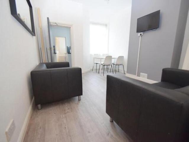 3 bedroom house share for rent in Spencer Road, Shelton, Stoke On Trent, ST4