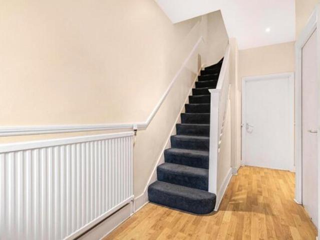 3 bedroom house share for rent in Waverley Road, London, N17