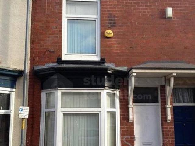 3 bedroom house share for rent in Talbot Street TS1