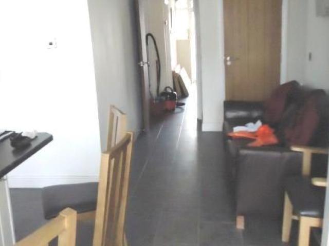 3 bedroom house share to rent