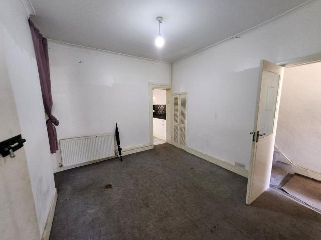 3 bedroom house share to rent