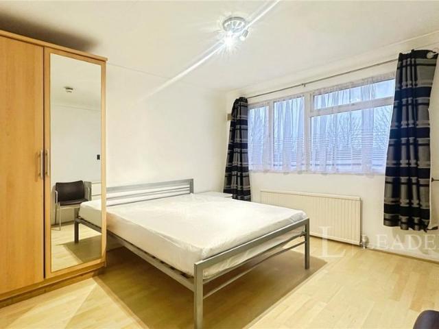 3 bedroom house share to rent