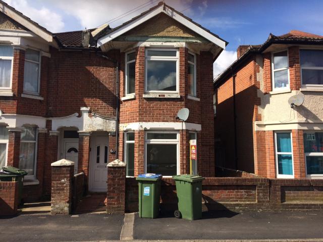 3 bedroom house share to rent