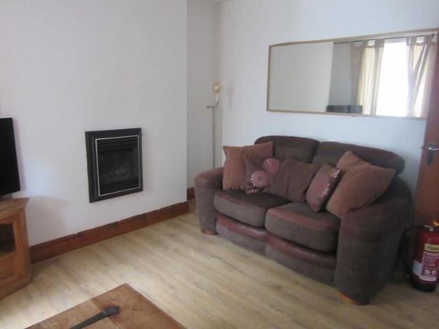 3 bedroom house share to rent
