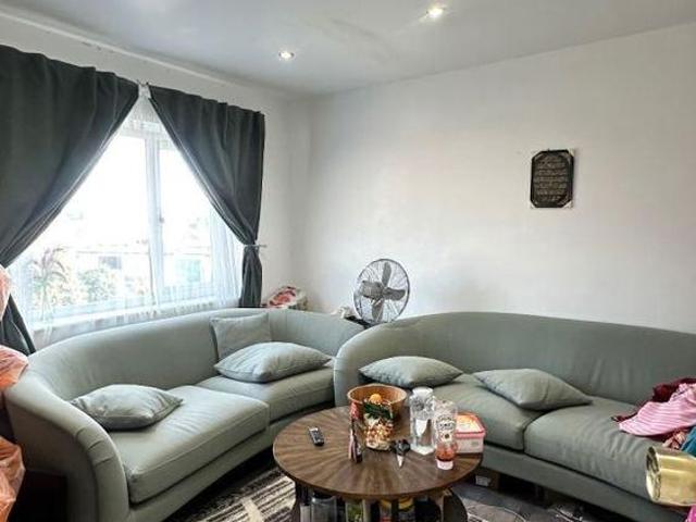 3 bedroom house share to rent