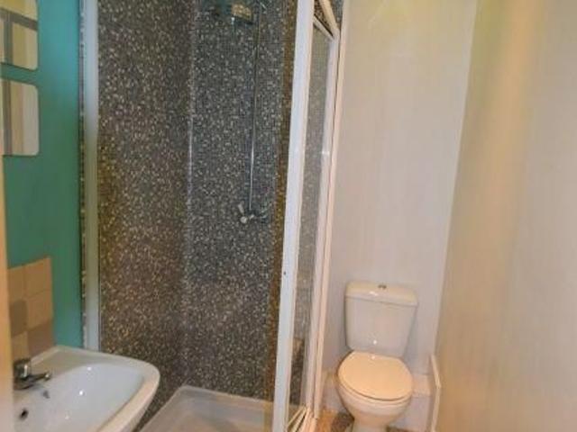 3 bedroom house share to rent