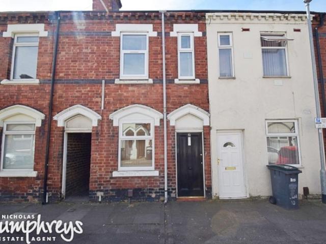 3 bedroom terraced house to rent